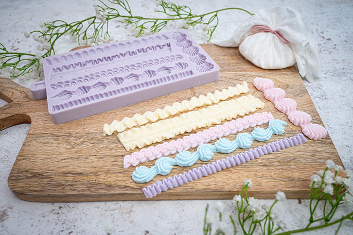 Large Lambeth Borders Silicone Mould - Etsy