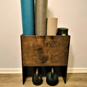 Yoga Mat Holder Wall Mounted 4 Mats Natural Finish | Yoga Mat Storage ...