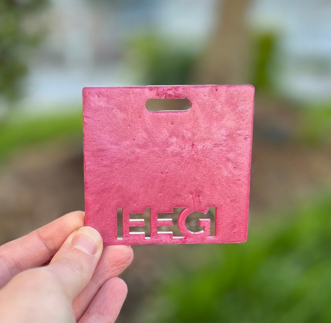 EEG Badge Buddy | CREAMY PINK - Etsy