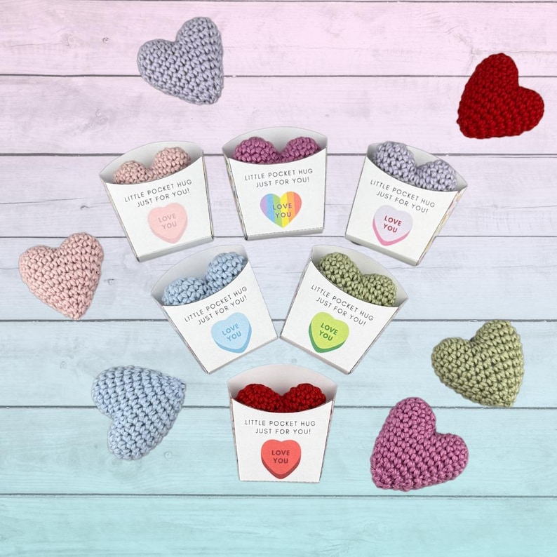 Pocket Hug Heart Crochet Pattern + Super Cute Printable Holder - Etsy