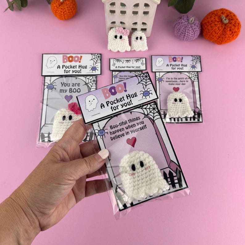 Ghost Hug Crochet Pattern + Printable Cards & Gift Bag Toppers (26 ...