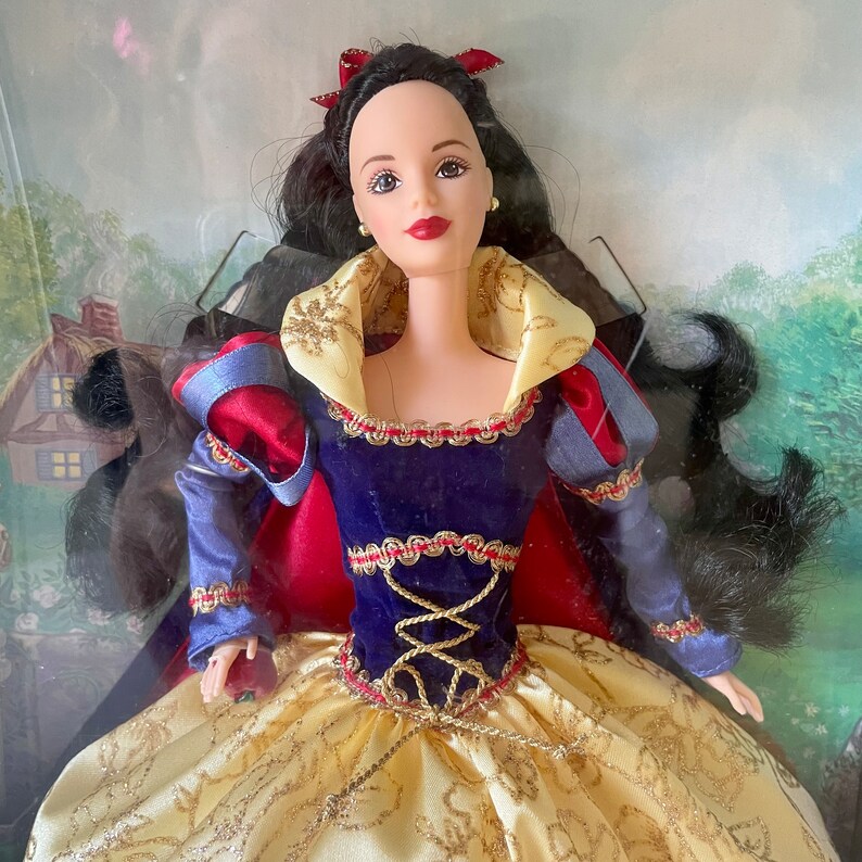 NRFB Snow White Barbie Collector Edition, Disney Princess Doll, 1998 ...