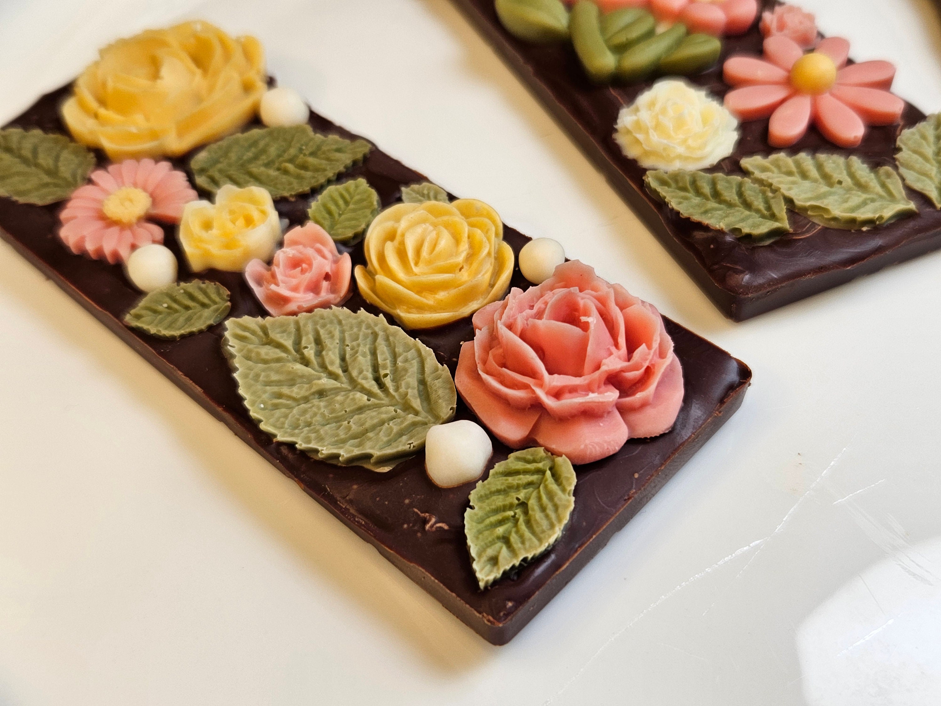 Handmade Fancy Chocolate Bar / Chocolate Bar With Filling / Decorated ...