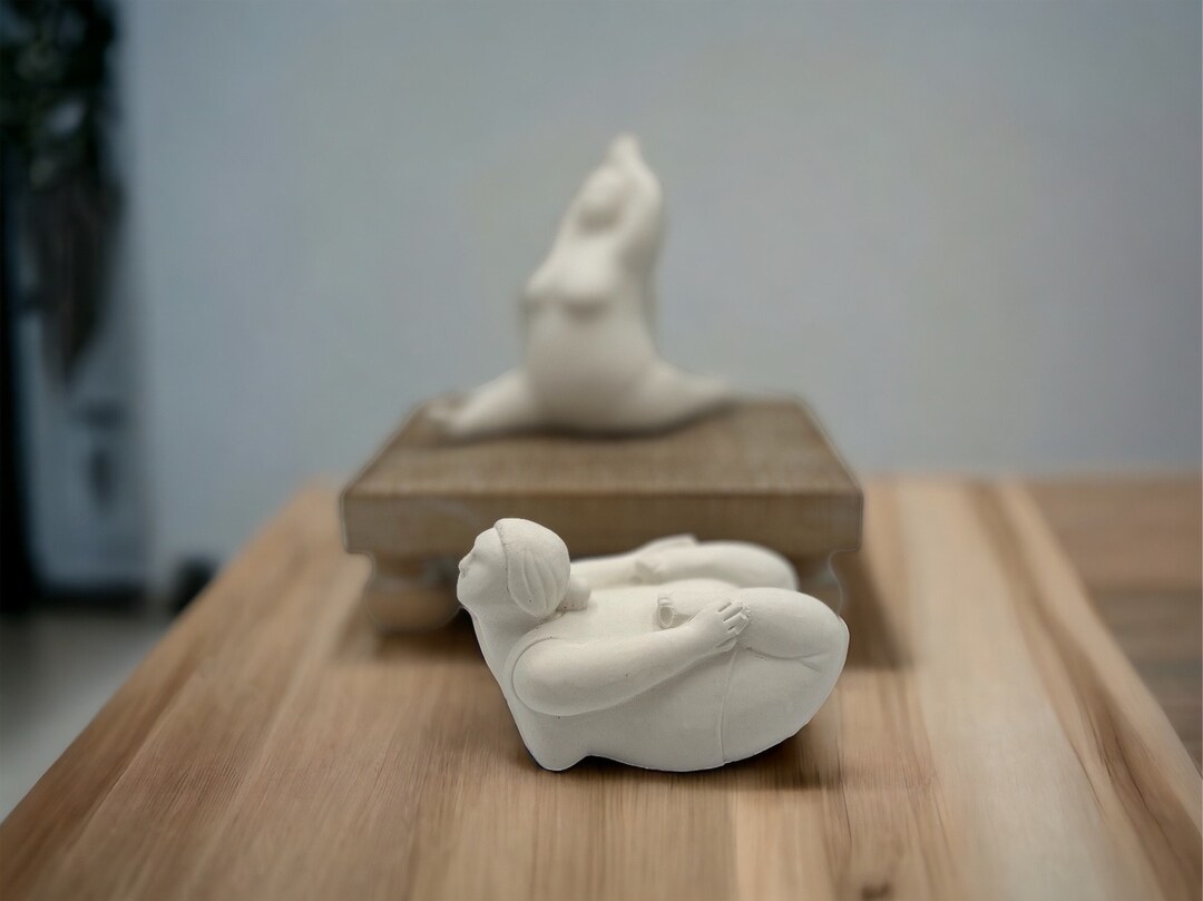 Yoga Statue Super Curvy Plus-size |body Positive Art | Female Form ...
