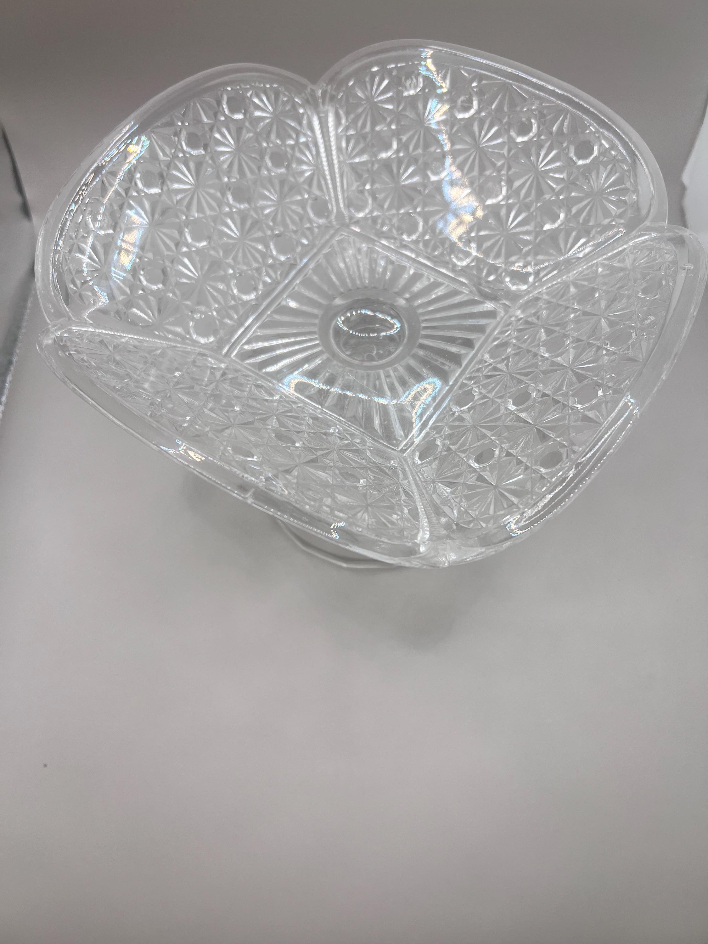 Daisy and Button Pedestal Dish. - Etsy
