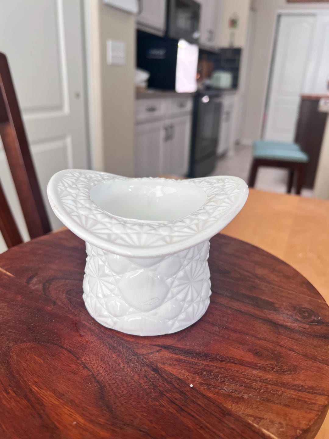 Fenton Milkglass Daisy and Button Top Hat - Etsy