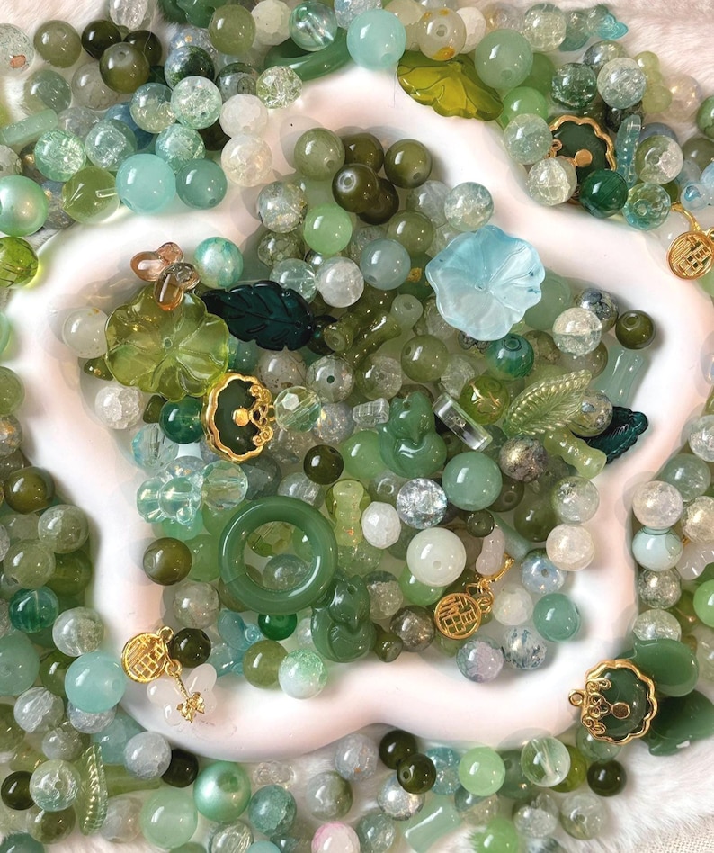 Jade Green Glass Beads Mix ⋆ for Jewelry Making, Keychains, Phone ...