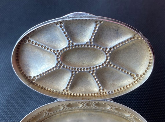 antique 800 silver Art Nouveau pill box, German aroun… - Gem