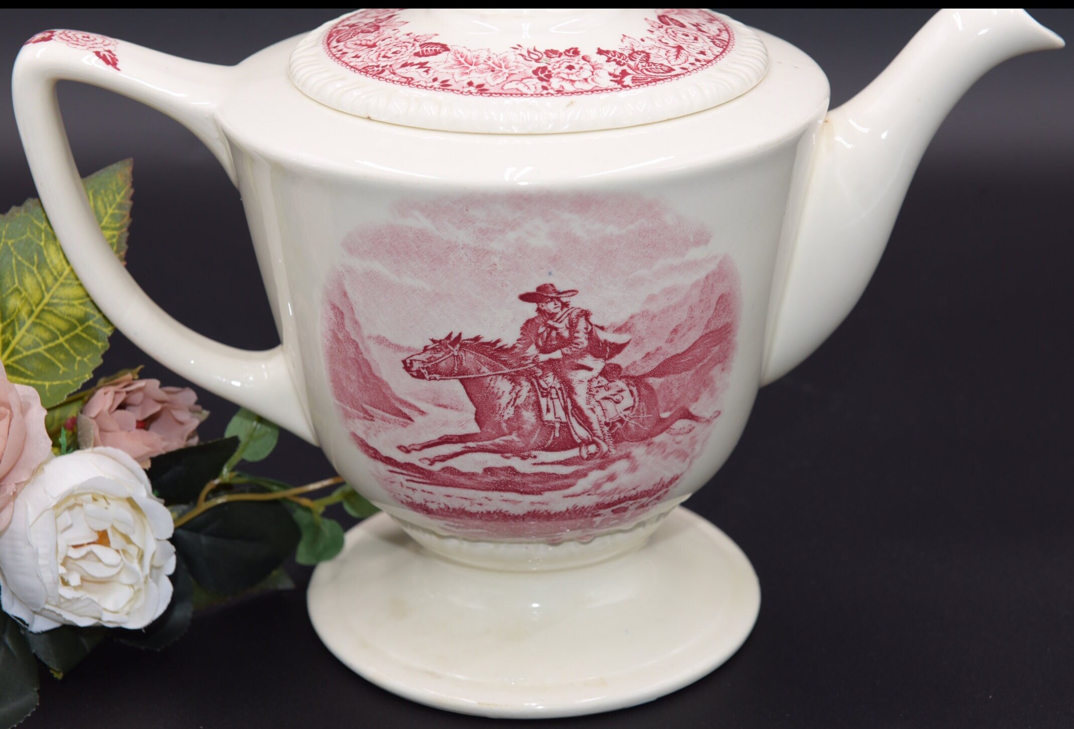 Vintage Historical America Red scalloped Teapot & Lid - Etsy