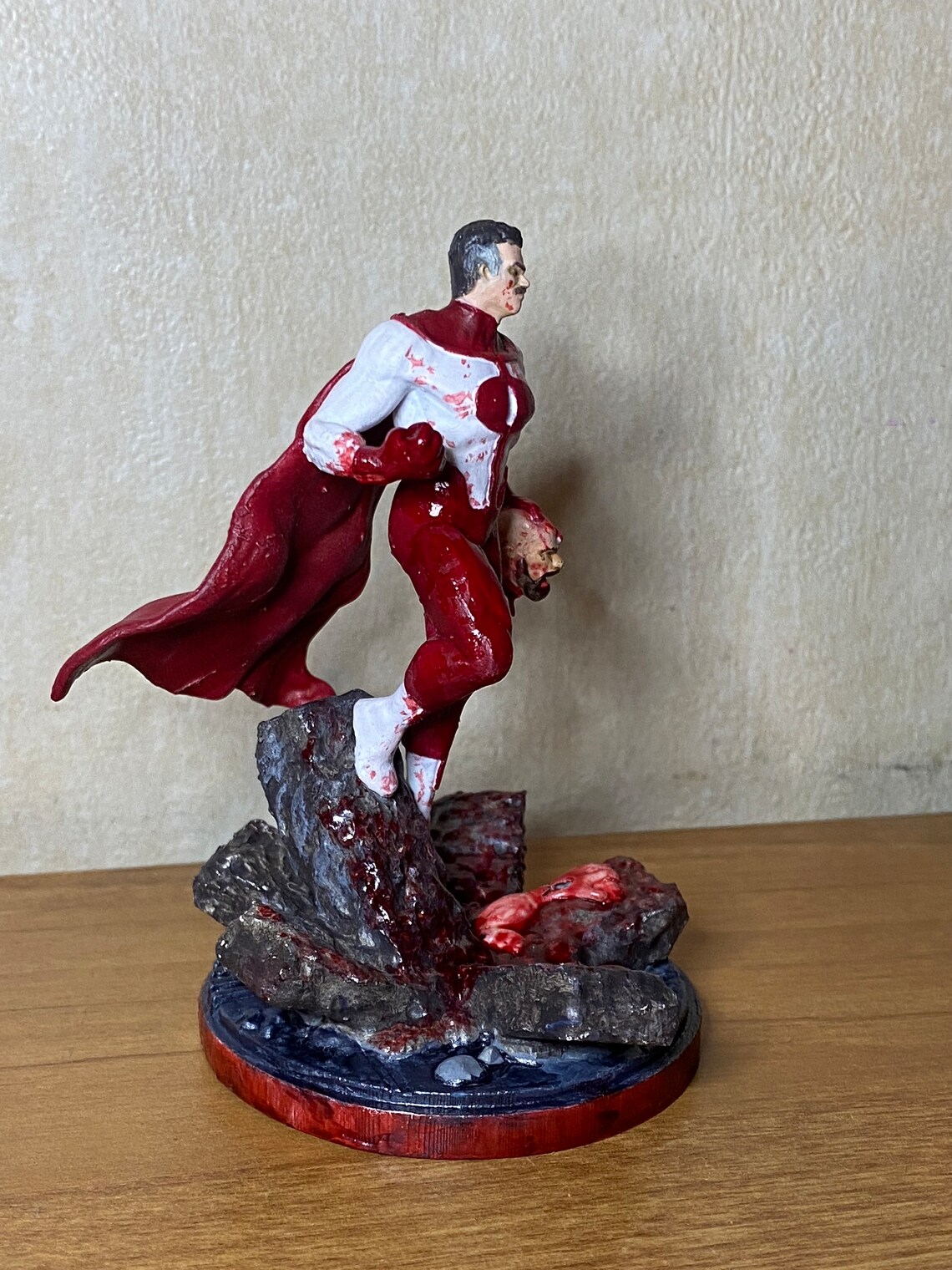 Omni-man Figure, Hand Painted, 3d Printed, Tabletop 10cm Miniature - Etsy