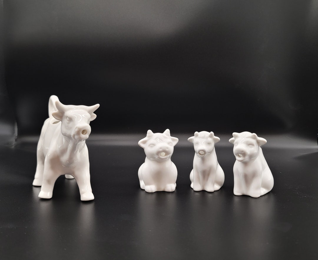 Set of 4 Cow Cream Pitchers, 1 Big Cow and 3 Small Cows, White ...