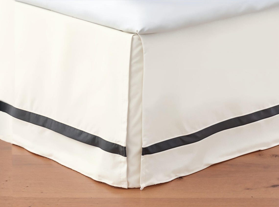 Customized Bed Skirts, Home Decoration, Handmade, a Variety of Styles ...