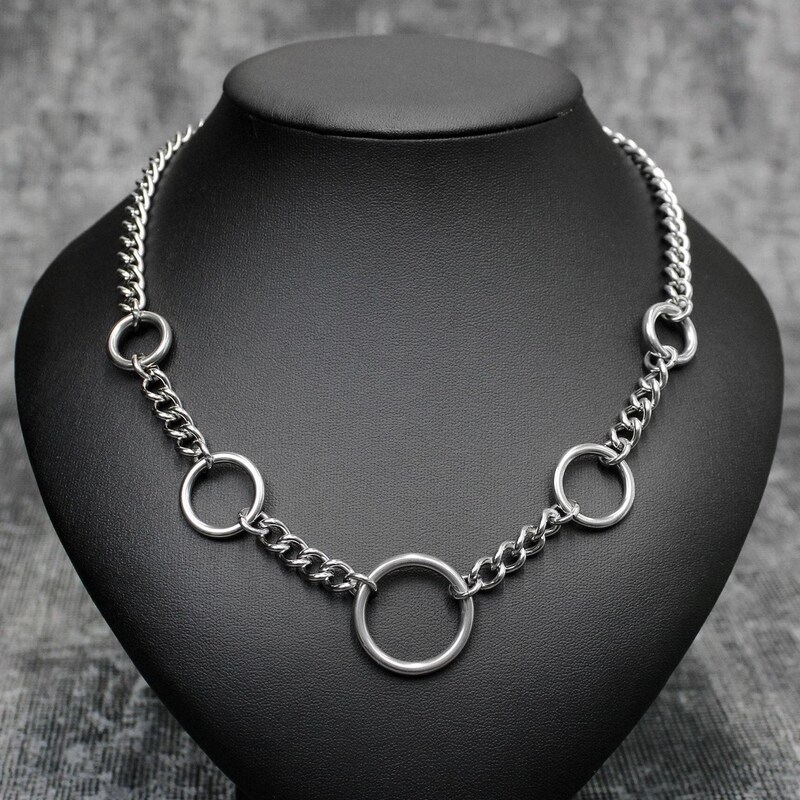 5 Rings Necklace - Etsy