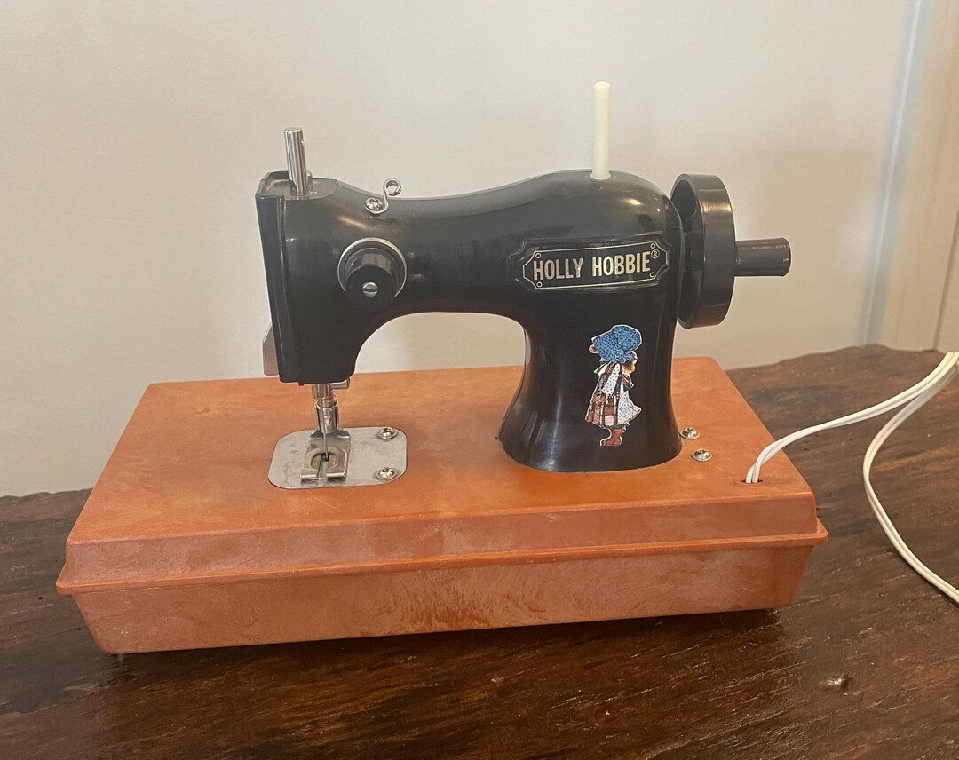 Vintage 1975 Holly Hobbie Childrens Hand Operated Sewing Machine Durham ...
