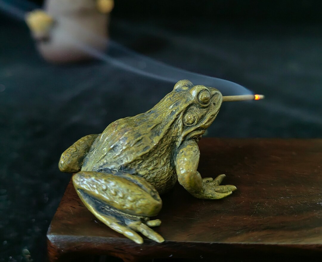 Red Copper Frog Figure,toad Relaxed Sitting Sunbathing Rustic Metal ...