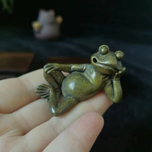 Red Copper Frog Figure, Toad Relaxed Lying Down Sunbathing Rustic Metal ...