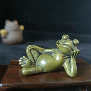 Red Copper Frog Figure, Toad Relaxed Lying Down Sunbathing Rustic Metal ...