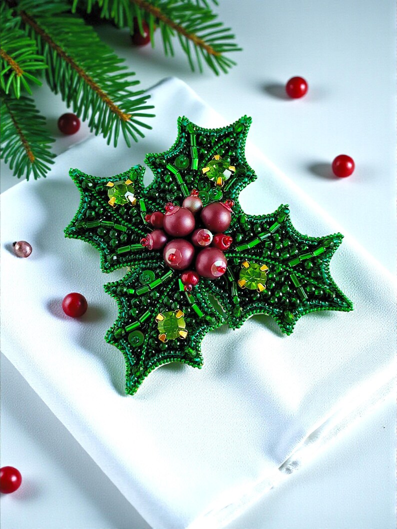 Christmas Holly Pin, Beaded Holiday Brooch, Handmade Festive Winter ...