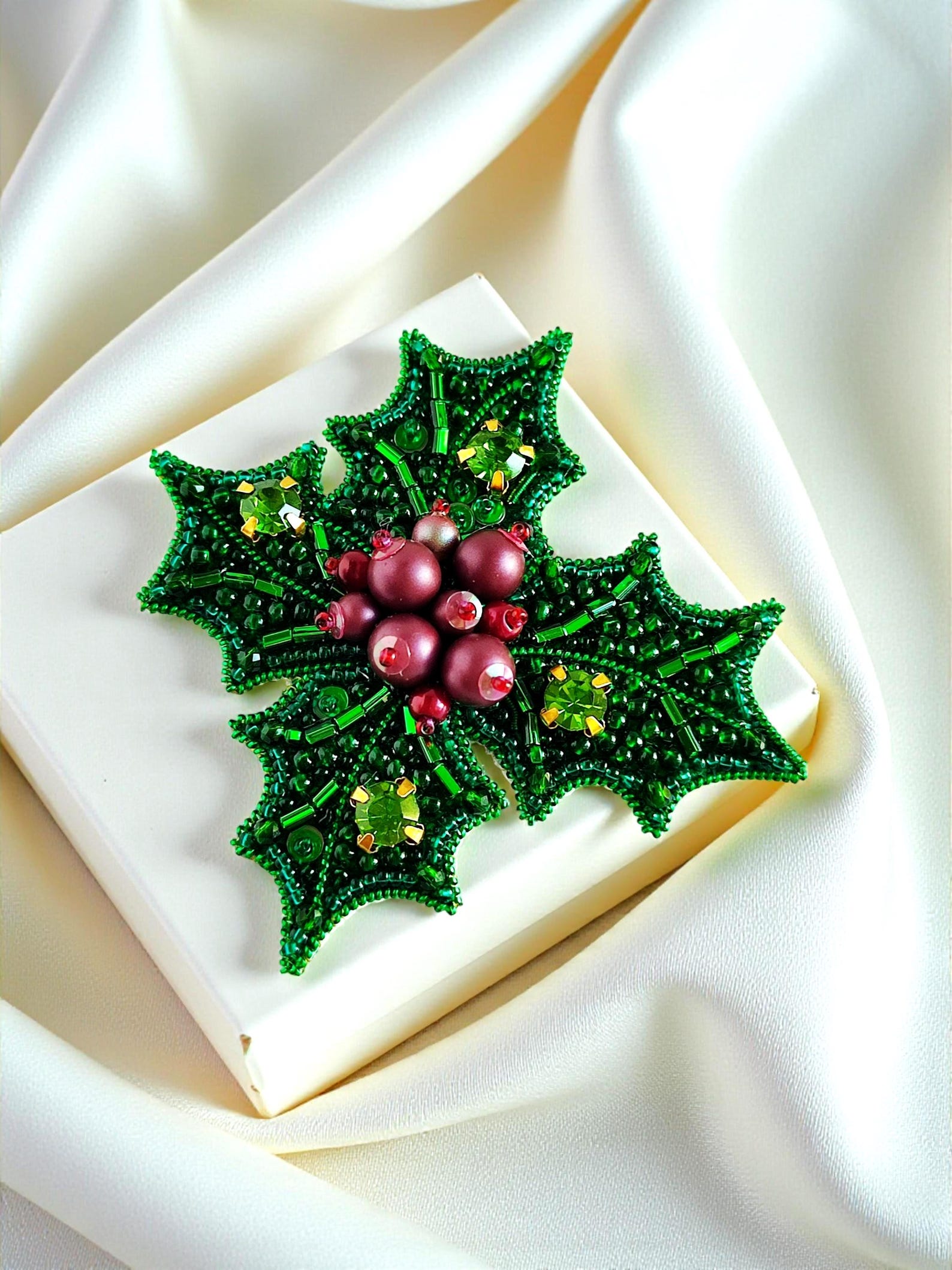 Handmade Holly Berry Pin, Beaded Floral Lapel Pin, Winter Inspired ...