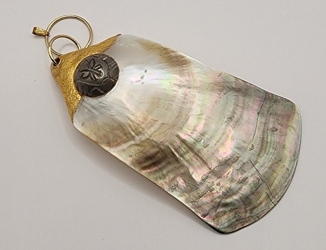 Shell Pendant Gilded in 24k Gold - Etsy