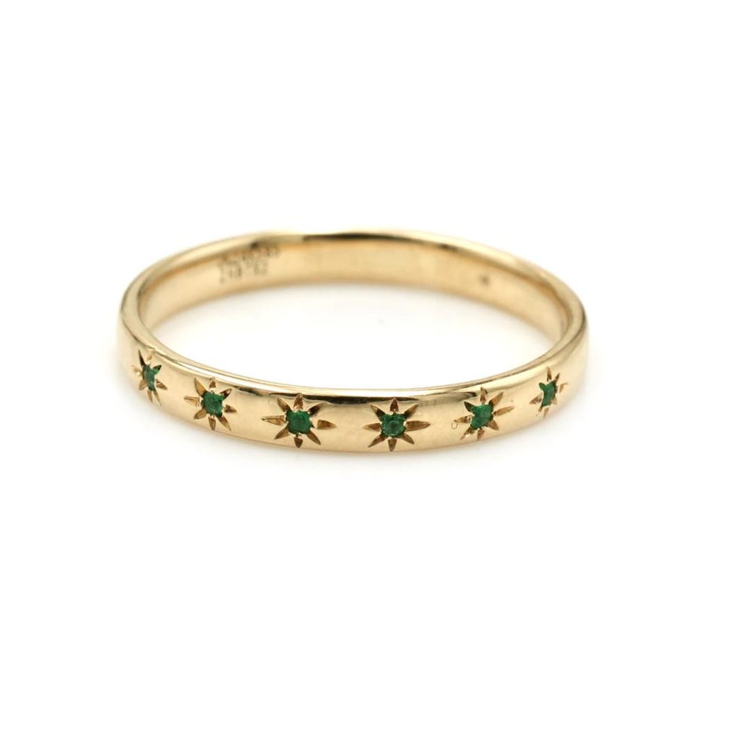 Round Cut Star Green Emerald 14K White Gold Eternity Band, Engagement ...