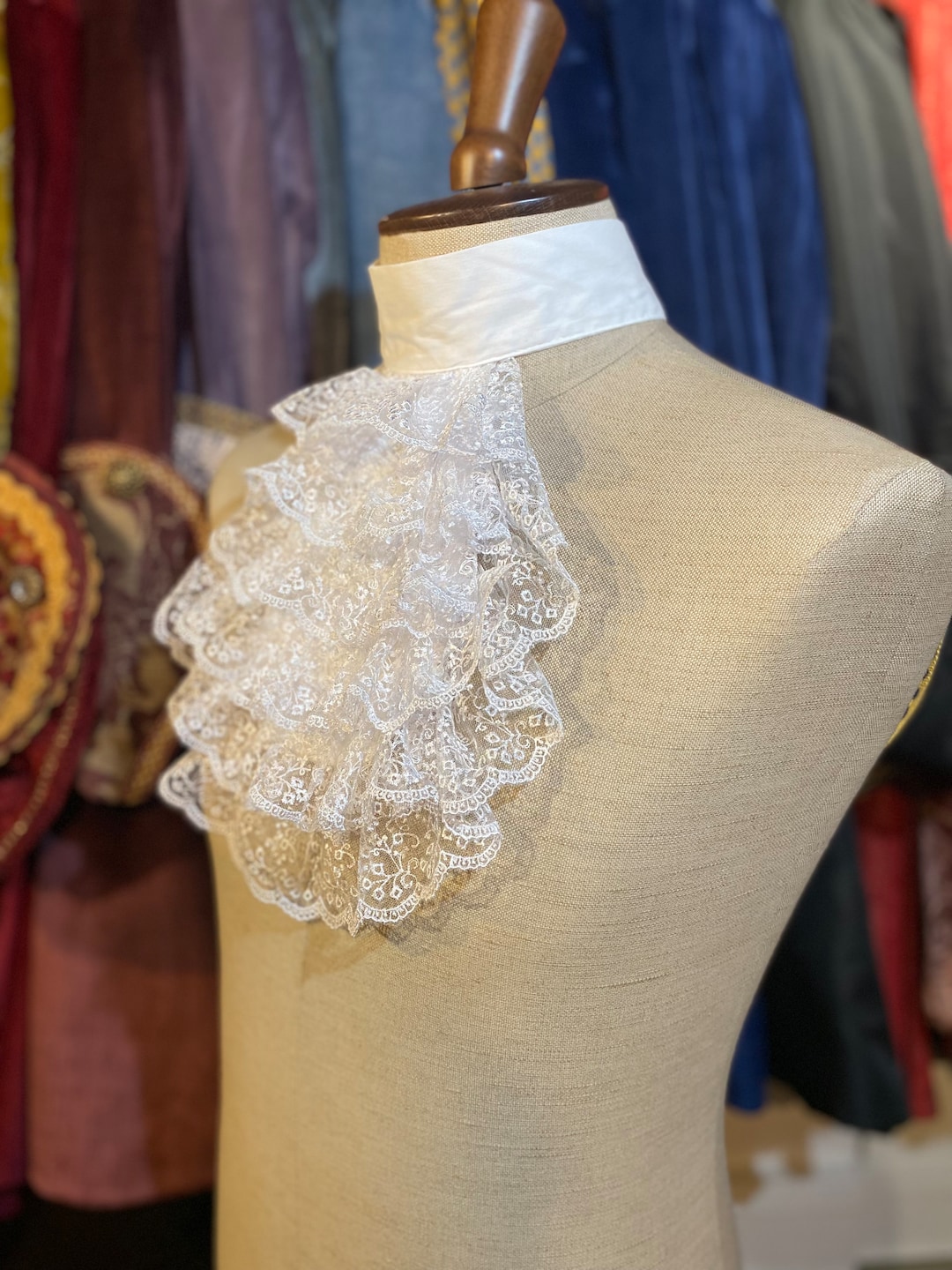 Jabot 1700 in Lace, Historic Tie - Etsy