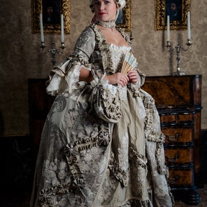 HISTORICAL COSTUME 1700 WOMAN - Etsy