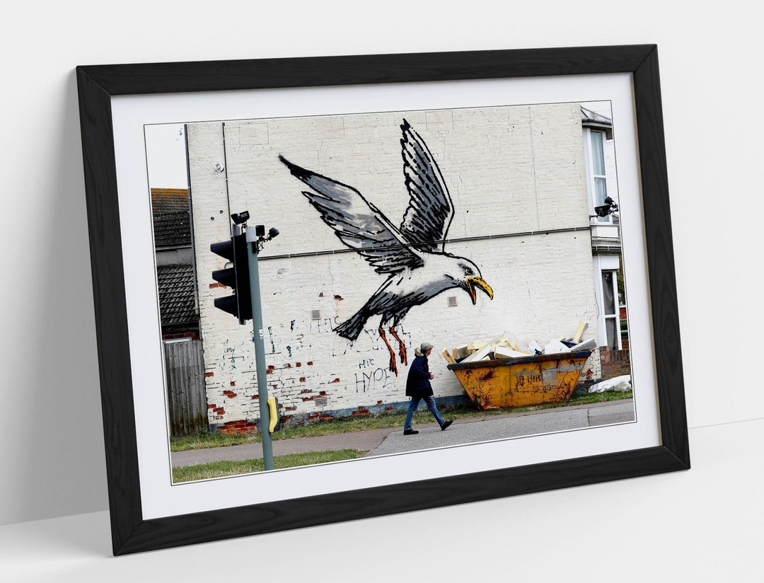 Banksy Spraycation Seagull Graffiti stunning Framed Portrait Art Print ...