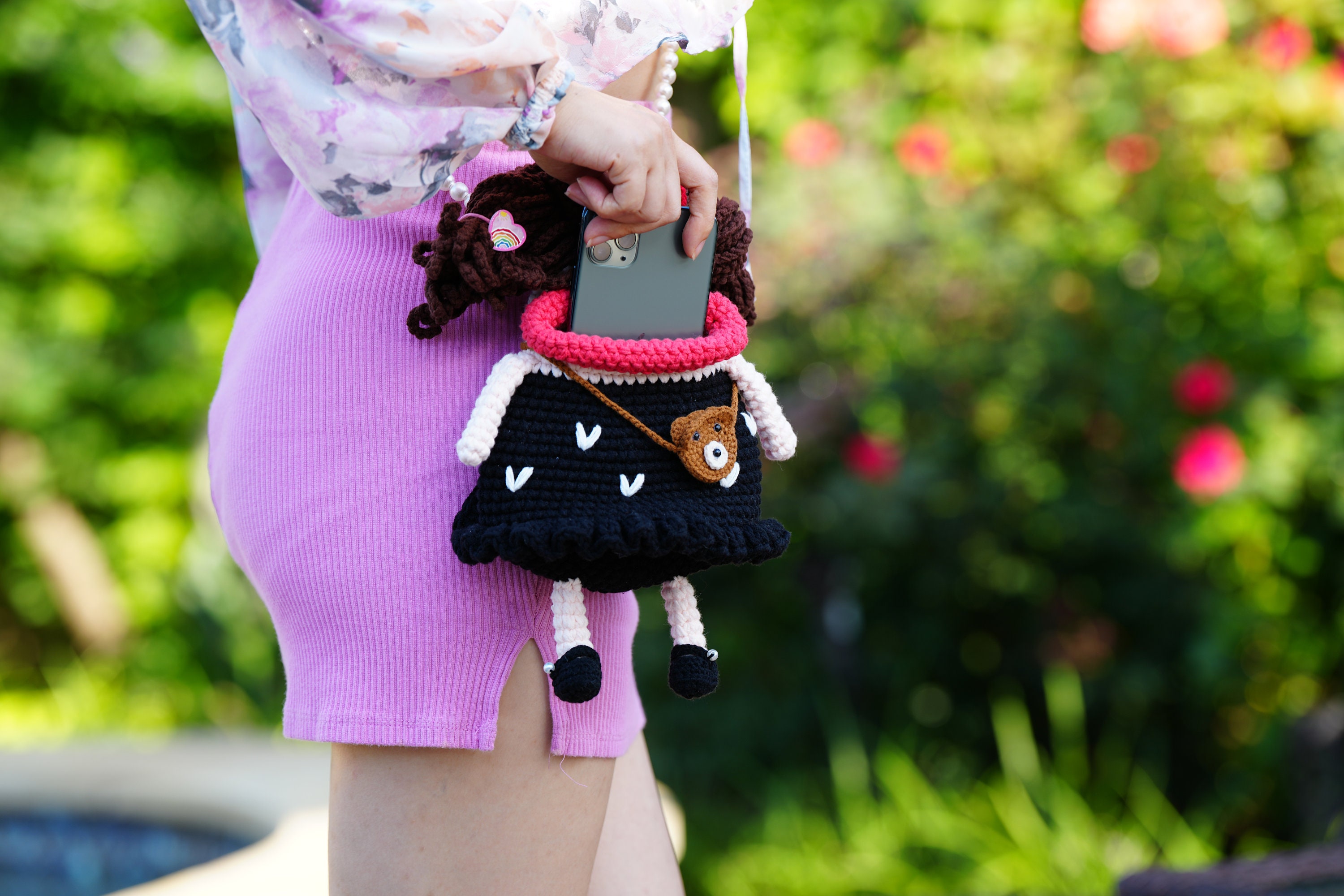 Nanalulu Handmade Crochet Sausage Lips Mobile Phone Bag Annie the Brave ...