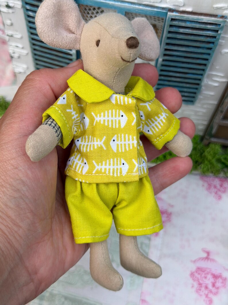 Summer Outfit for Mouse - Etsy Canada