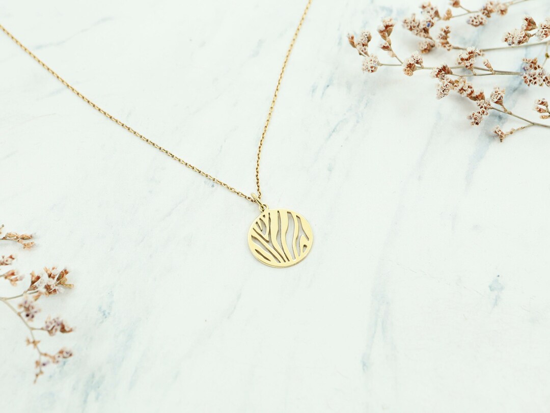 14K Solid Gold Medallion Necklace, Minimalist Tropical Charm Valentines ...
