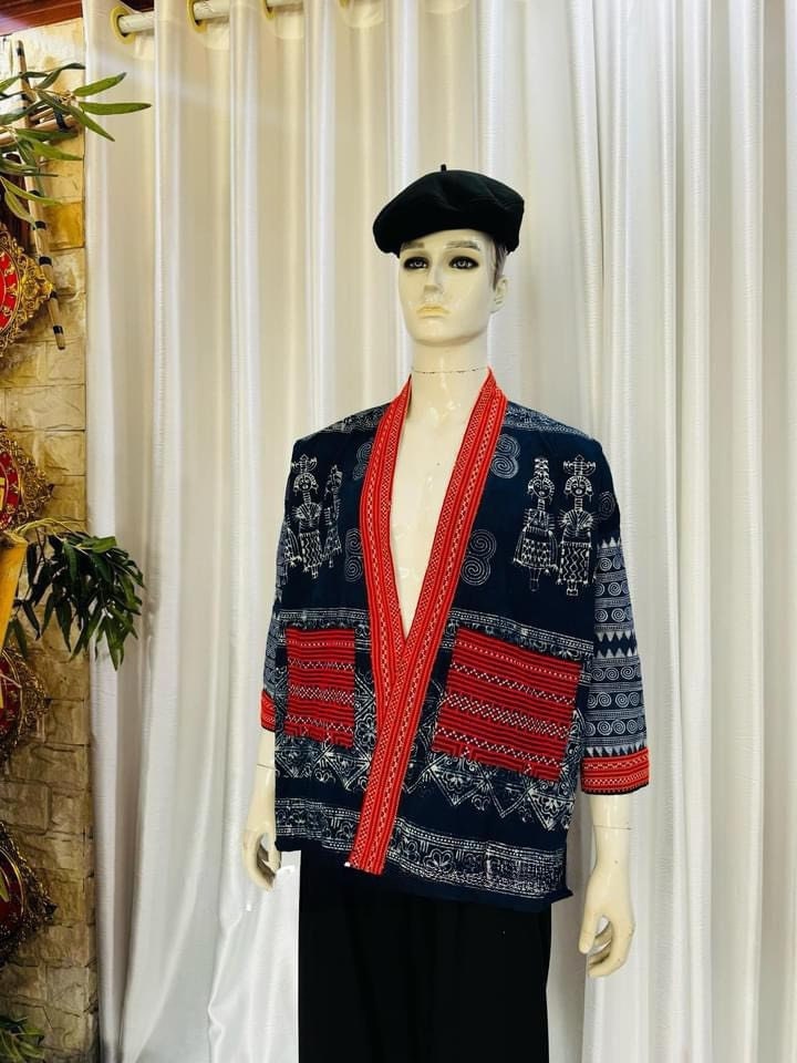Hmong Handmade Vintage Embroidered Batik Cotton Jacket, Hmong Outfit ...