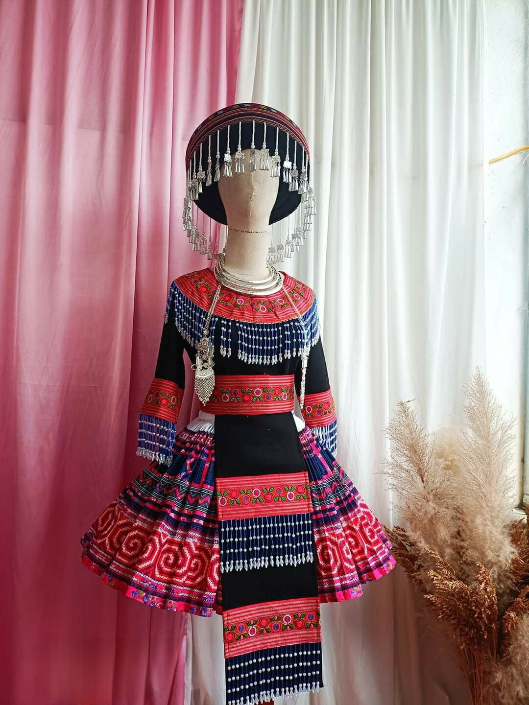 Hmong Dress for Women, Vintage Ethnic Embroidered Dress, Hmong Hill ...