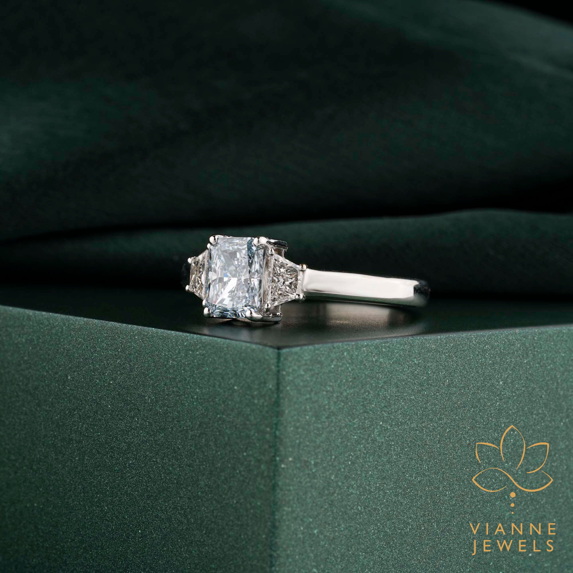 1.57 TCW Fancy Blue Radiant & Trapezoid Cut Lab Grown Diamond Gold Ring ...