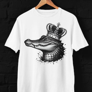 Crocodile With King Crown T-shirt / Black and White Crocodile T-shirt ...