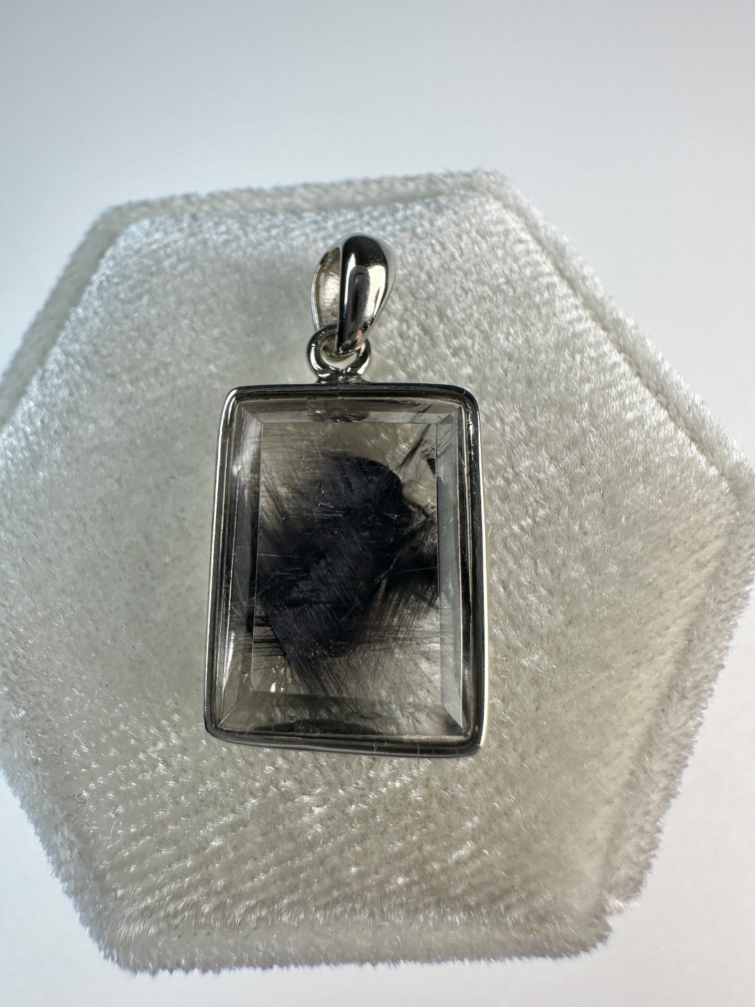 Brookite in Quartz - Stunning 8.67 Carat - Silver 925 Bezel Pendant ...