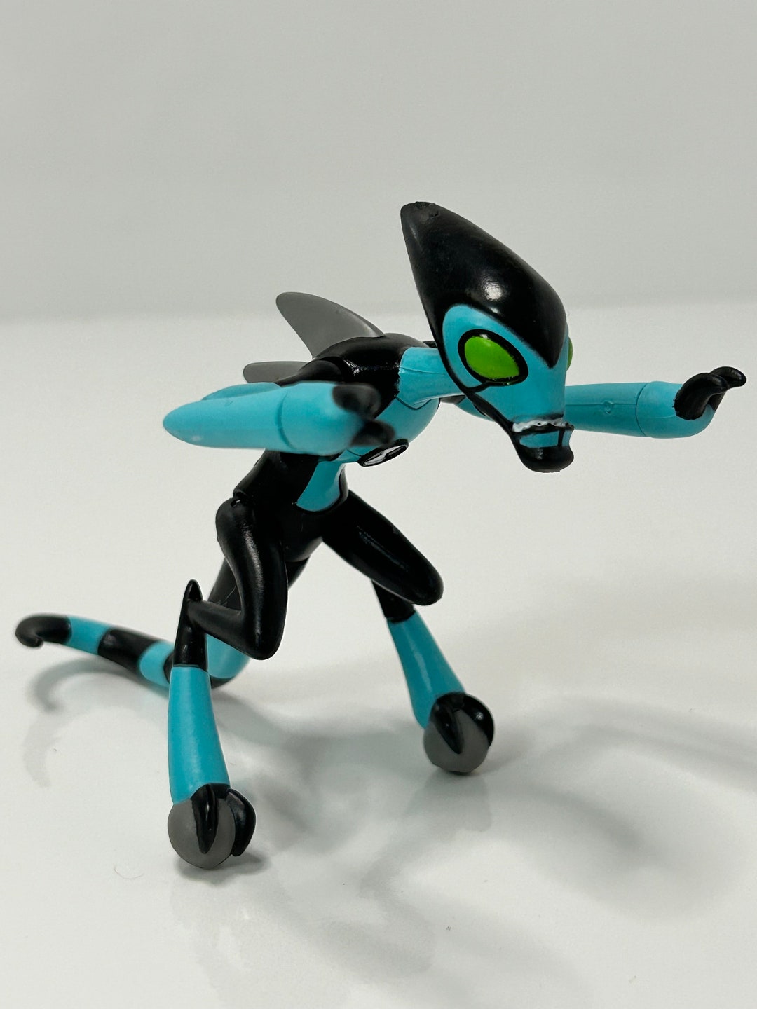 Playmates Toys Ben 10 Reboot xlr8 Lightning Alien Action Figure 2017 ...