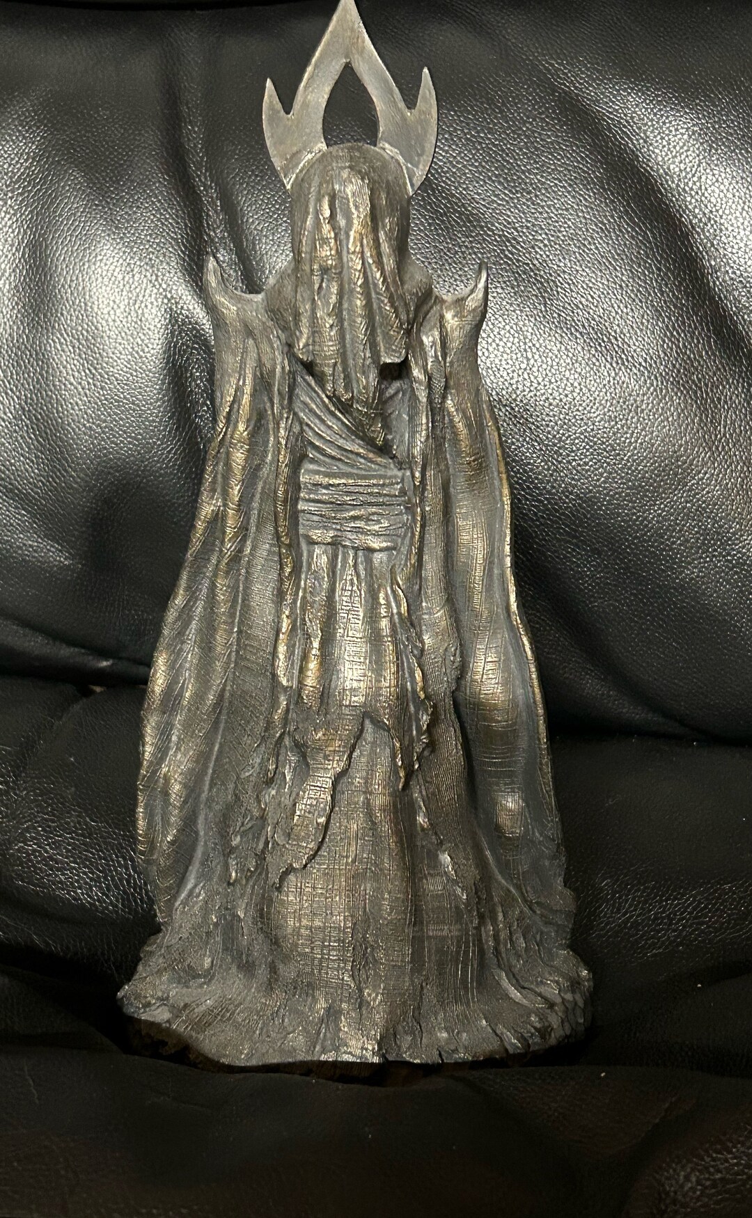 The Mysterious Package Company's the KING in YELLOW Statue Sculpture RW ...