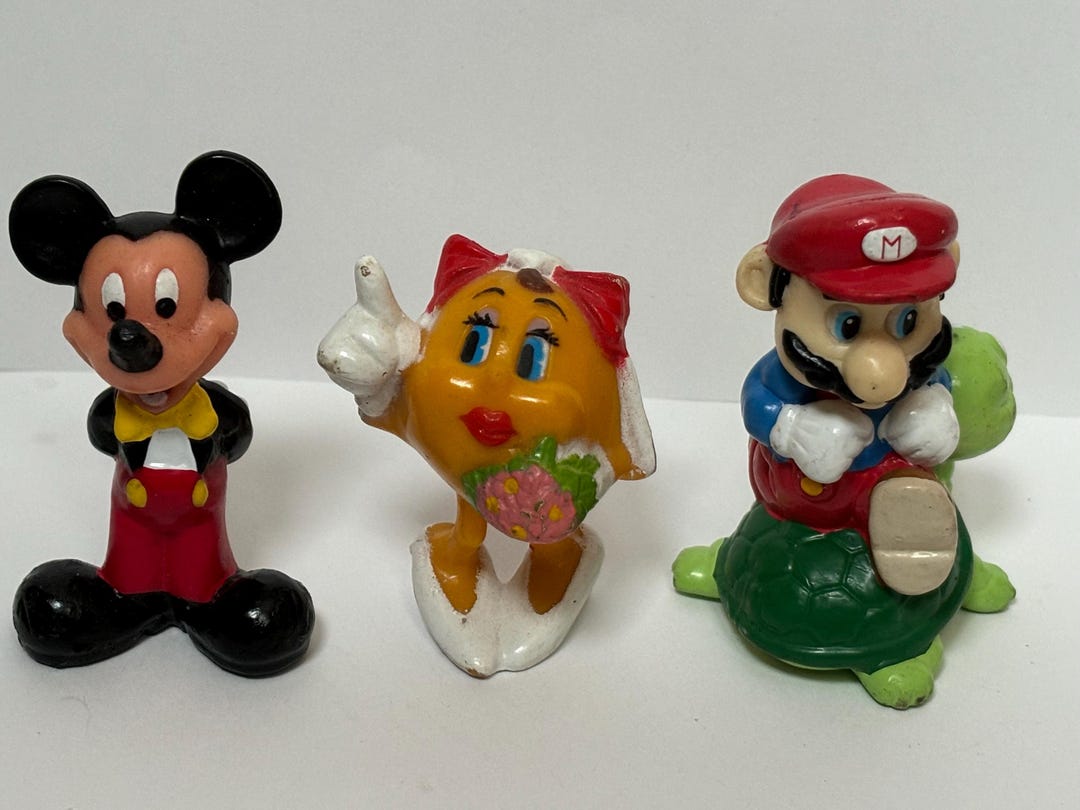 Vintage PVC Figurines Mrs Pac-man, Super Mario, Mickey Mouse. Walt ...