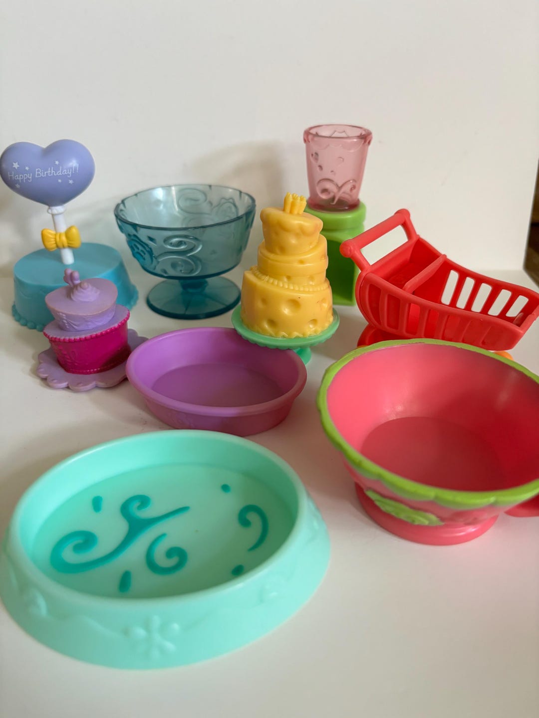 Littlest Pet Shop Replacement Food Parts Cake Treat Dispenser Dishes ...