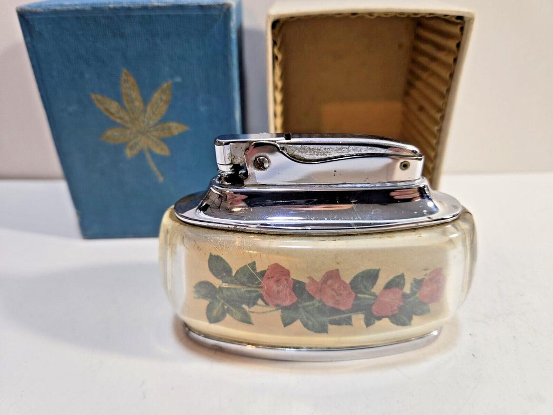 Vintage Working Ronson Four Roses Cigarette Lighter Trophy / Orig. Box ...