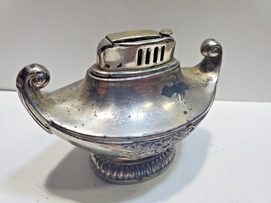Working Vintage Aladdin Genie Lamp Table Lighter / Occupied Japan ...