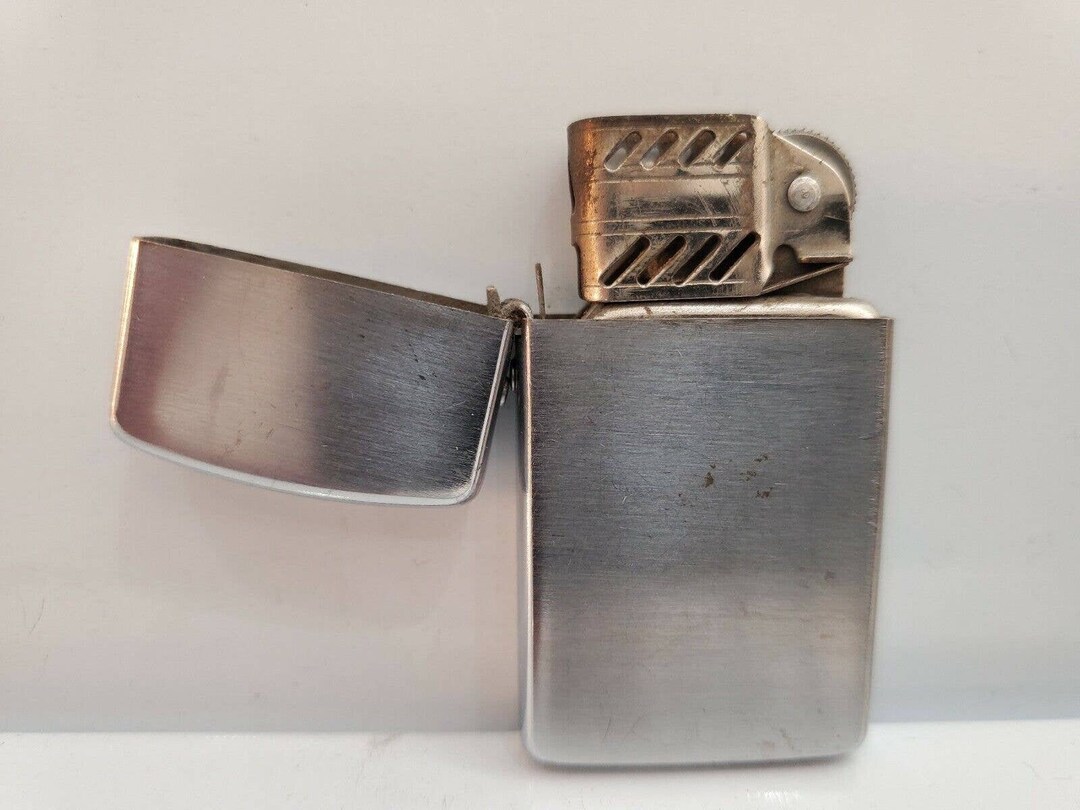 Vintage Working CHAMP TRIMLITE Silver Tone Lighter / AUSTRIA 899.27 - Etsy
