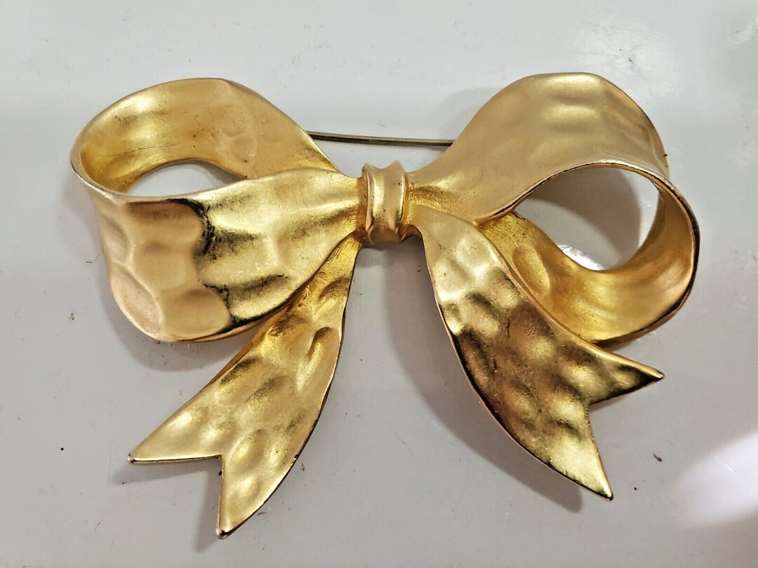 Vintage Textured Bow Ribbon Brooch Gold Tone. 5042/10 - Etsy