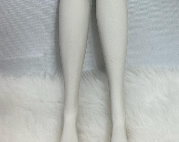 Porcelain White Bisque Barefoot Lady Doll Legs. 5 Inch Long Bottom ...