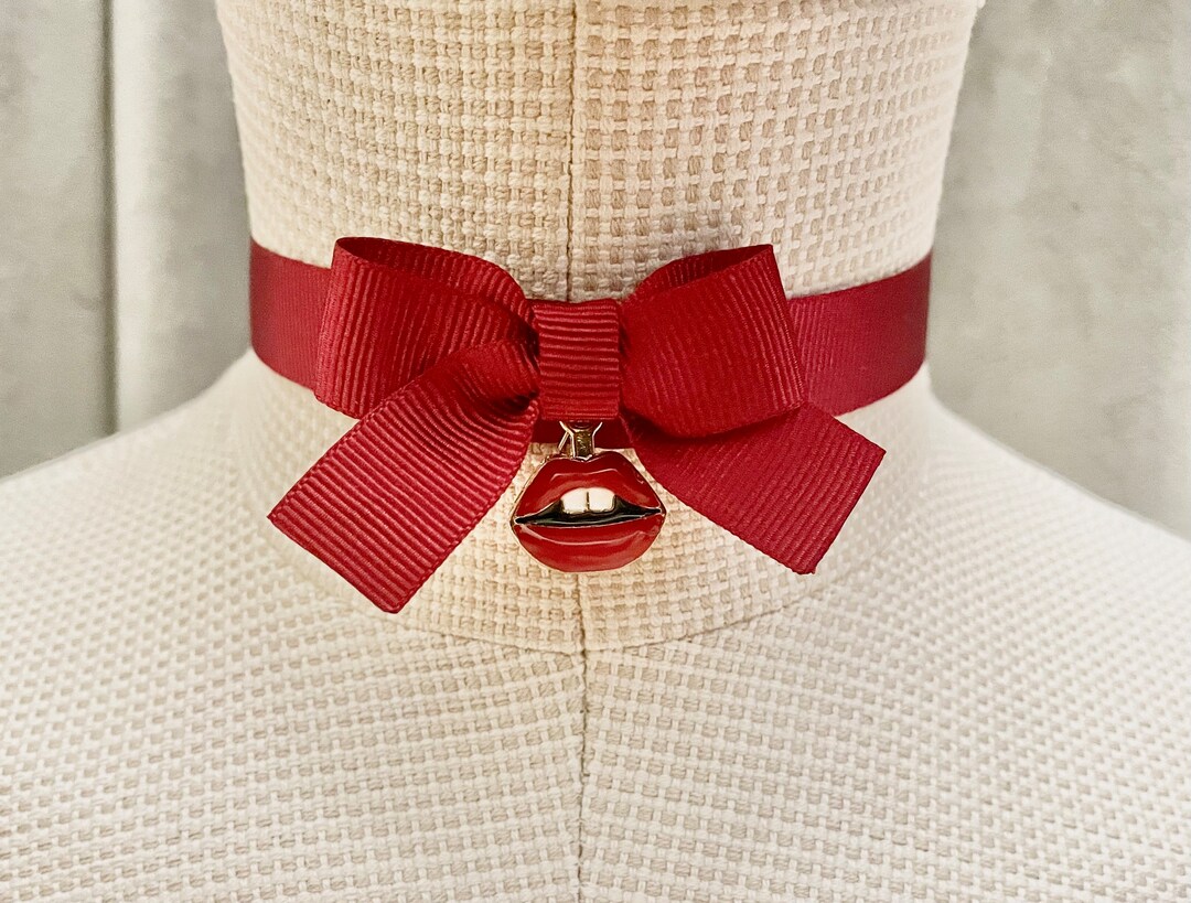 Red Choker With Lips, Kiss Choker, Red Bow Choker, Choker With Pompom ...