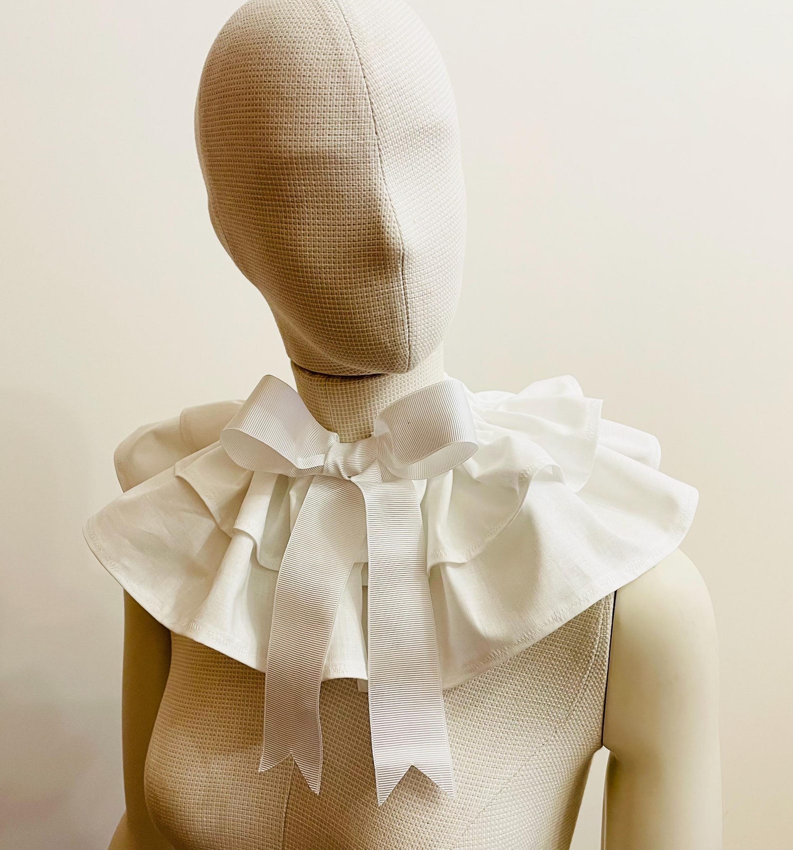 White Cotton Ruffle Pierrot Collar, Burlesque Clown Neck Ruff - Etsy