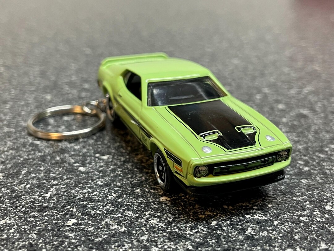 1971 Mustang Mach 1 Keychain Grabber Lime Green Diecast Hot Wheels ...