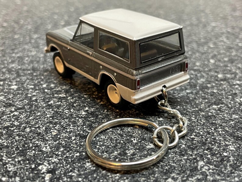 1967 Bronco 4x4 Keychain Diecast Car Silver - Etsy