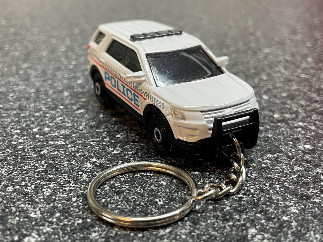Ford Explorer Police Interceptor Cruiser Keychain White Blue Matchbox ...